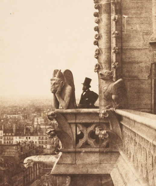 Tomber des Tabouret (avec Notre-Dame en fond de teint) - ART-ICLE.FR ...